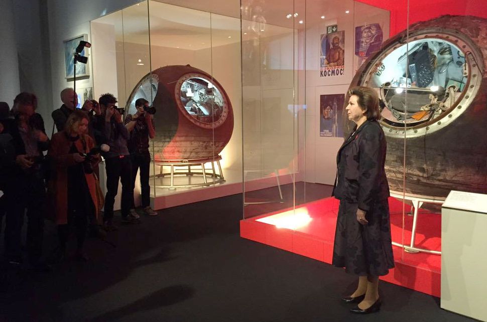 'Cosmonauts' Exhibition Offers Rare Look at Soviet Space Artifacts in ...