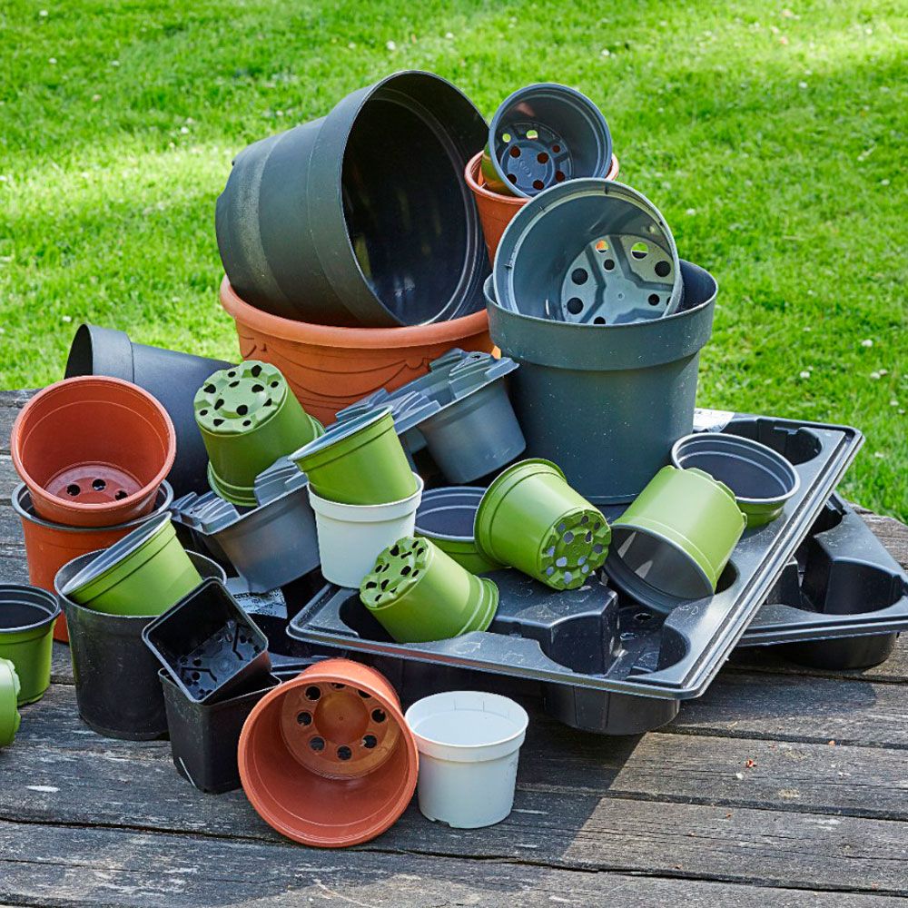 4 easy ways to recycle plastic plant pots | Ideal Home