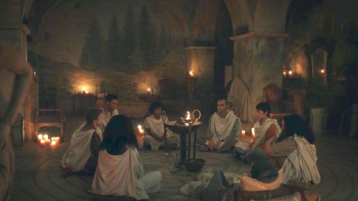 Mike Flanagan's Lasser Glass: Where To Find Oculus' Haunted Mirror In ...