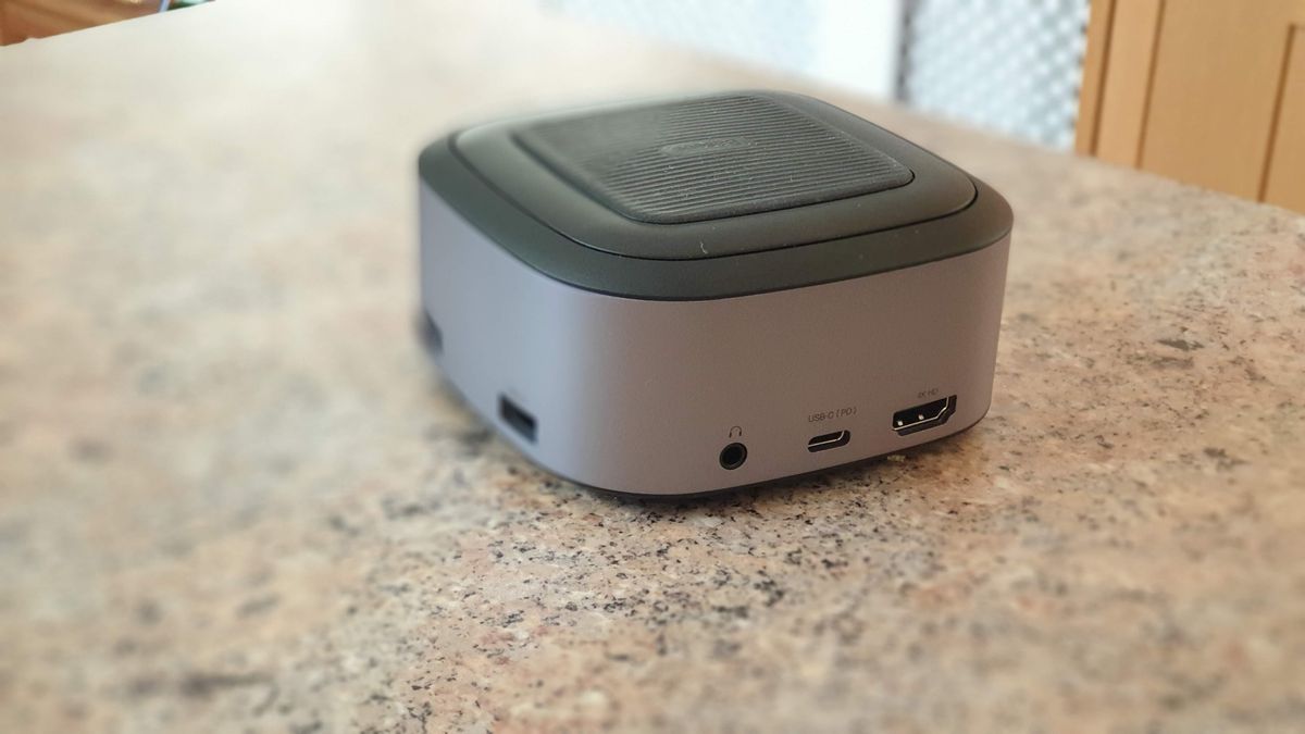 Baseus GN 18D Dex-compatible smartphone docking station review | TechRadar