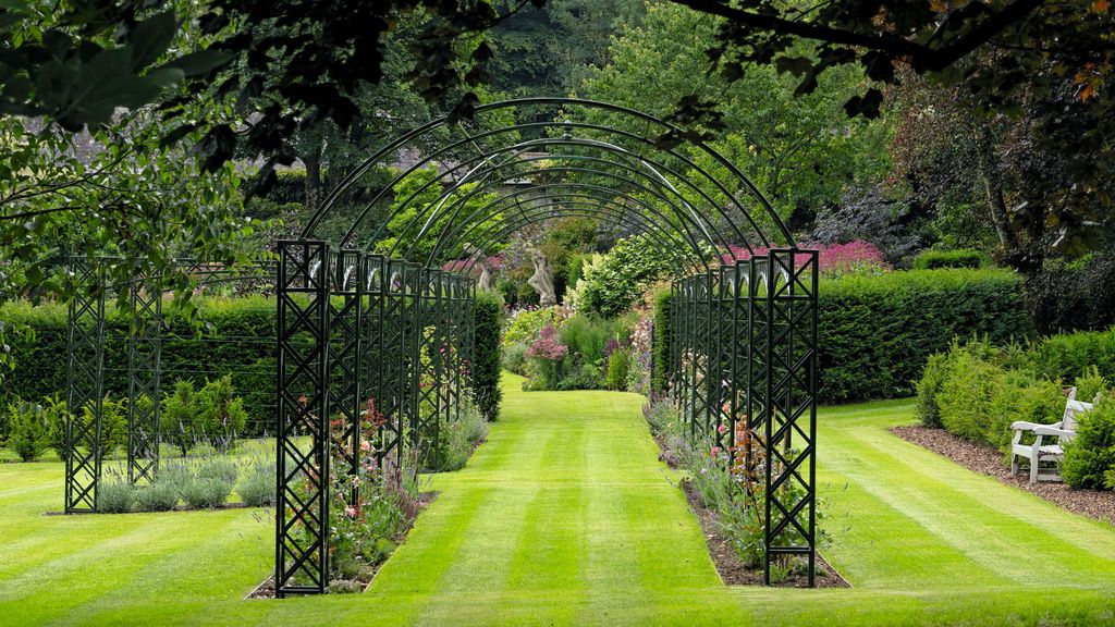 Ballynure House: The magical estate that transformed its bramble ...