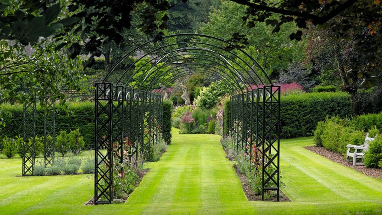 Ballynure House: The magical estate that transformed its bramble ...