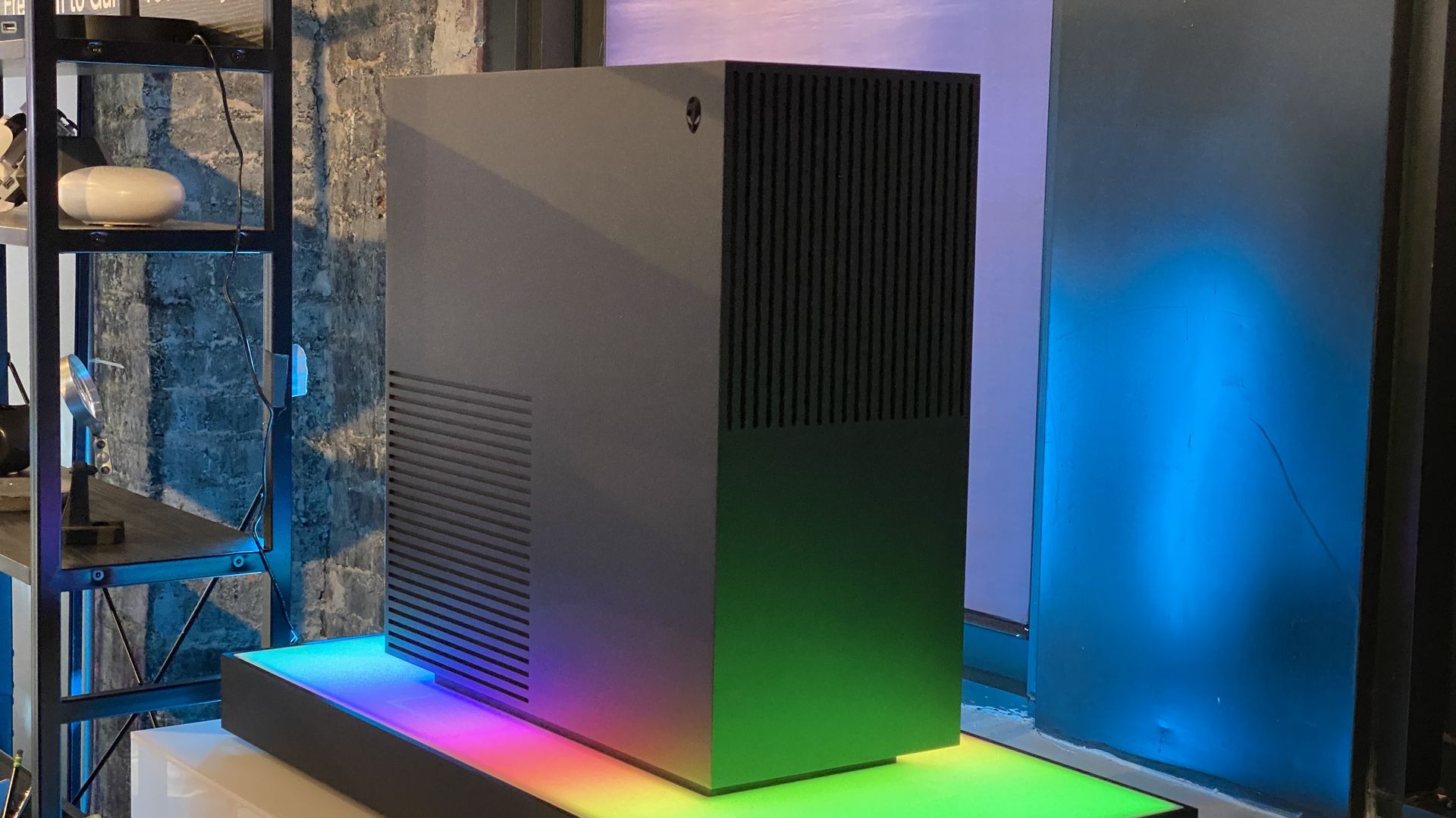 Alienware's Concept Nyx Is a Gaming Server for Your Home | Tom's Hardware