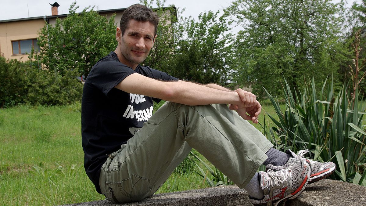 DayZ creator Dean Hall on The War Z fiasco | PC Gamer DayZ creator Dean Hall on The War Z fiasco | PC Gamer