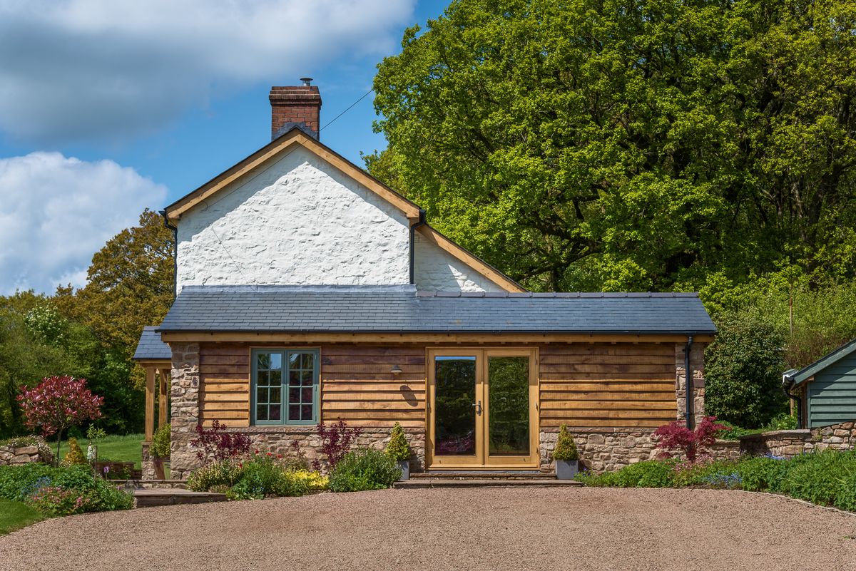 What is a dual pitched roof and what are the pros and cons? | Homebuilding