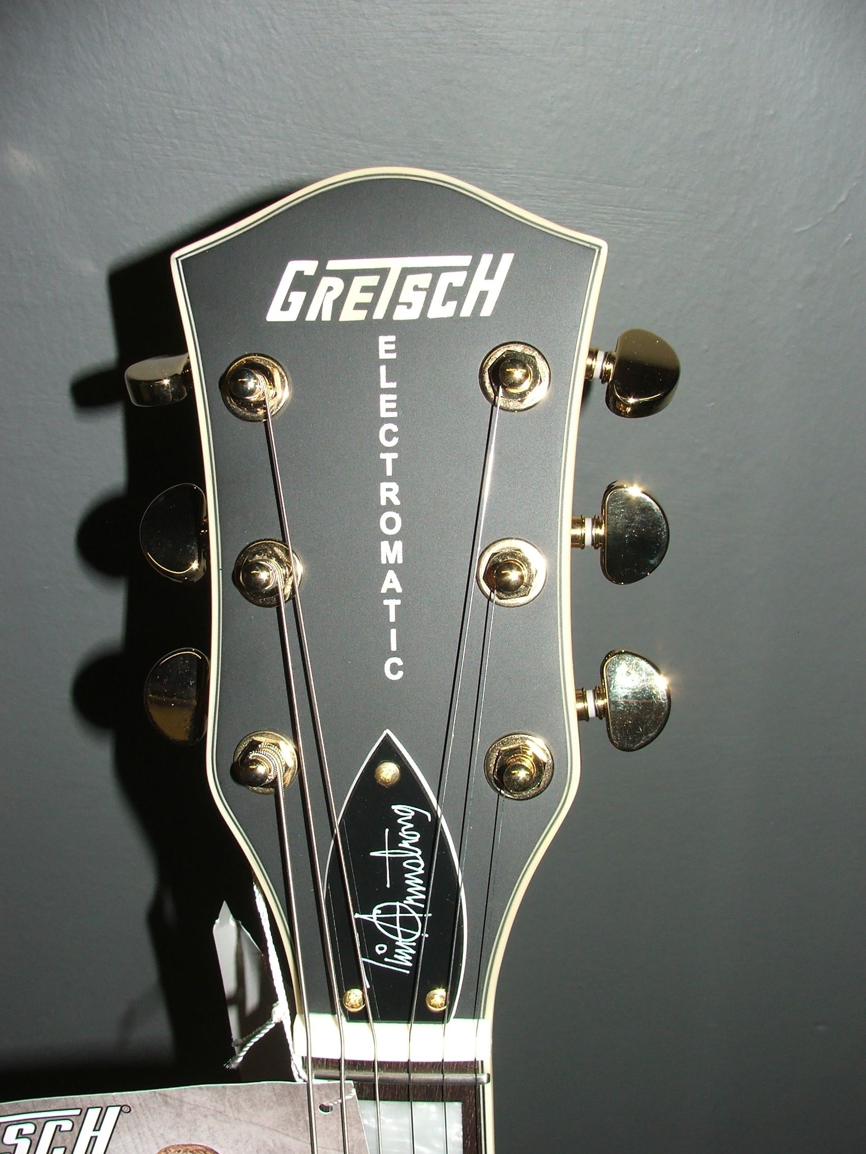 Gretsch G5191BK Tim Armstrong Electromatic Hollowbody: First look ...
