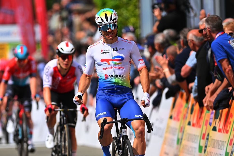 Boucles de la Mayenne: Emilien Jeannière wins stage 1 | Cyclingnews