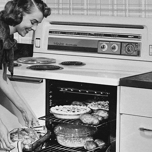 How to Cook Your First Thanksgiving Dinner - How to Make Thanksgiving ...