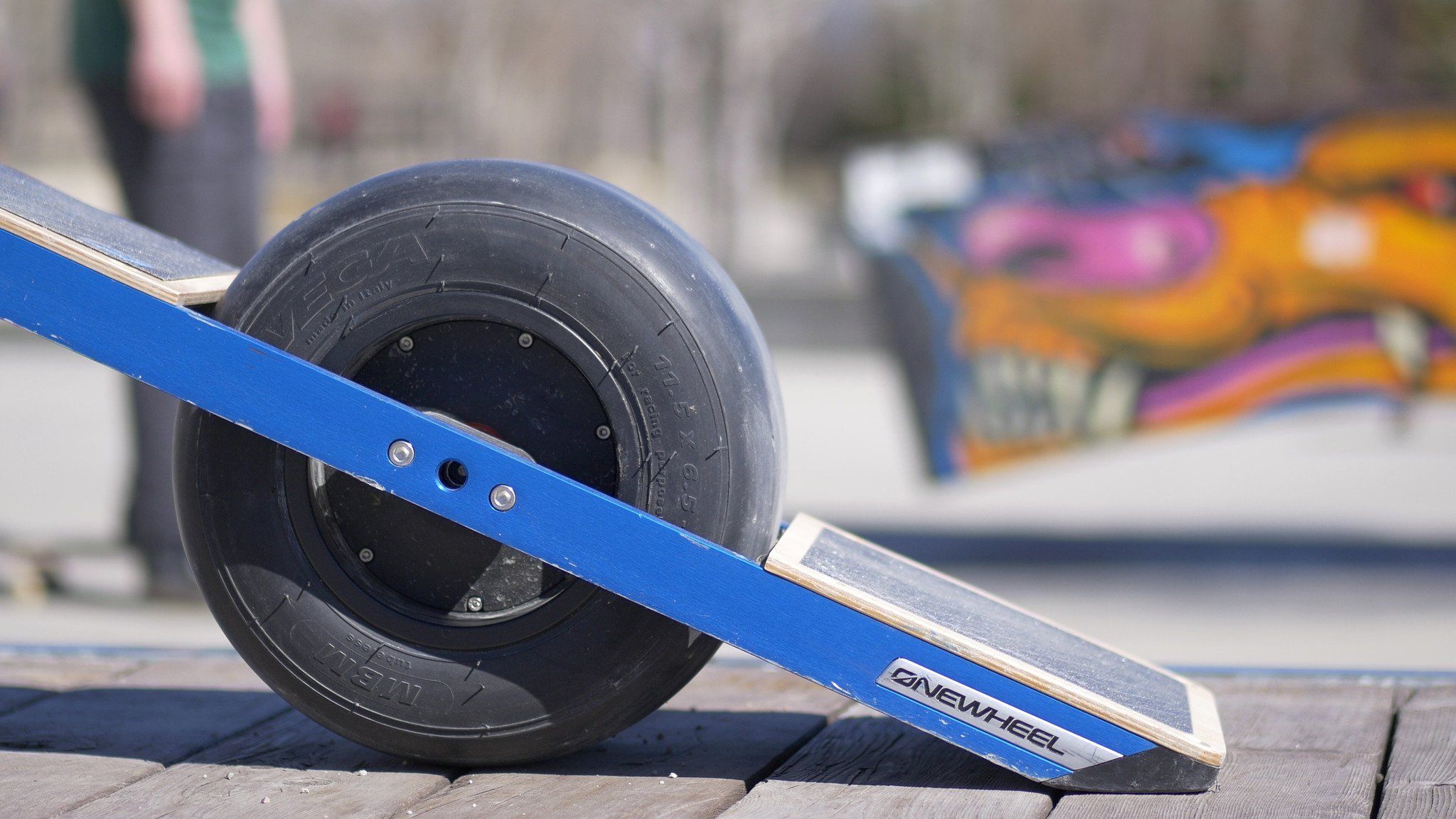 The magical Onewheel electric skateboard now has an Android app and we ...