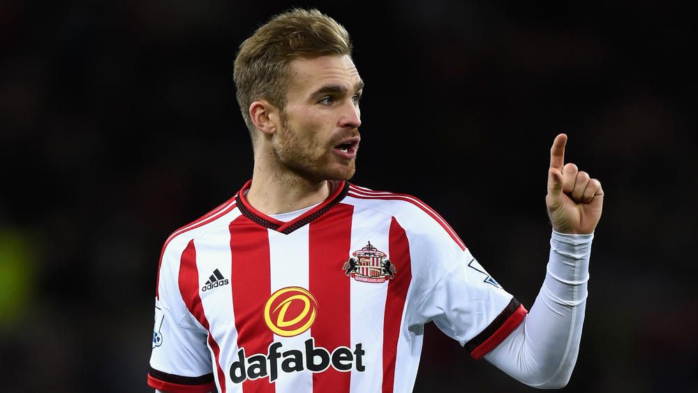 Kirchhoff facing long spell out with knee injury | FourFourTwo