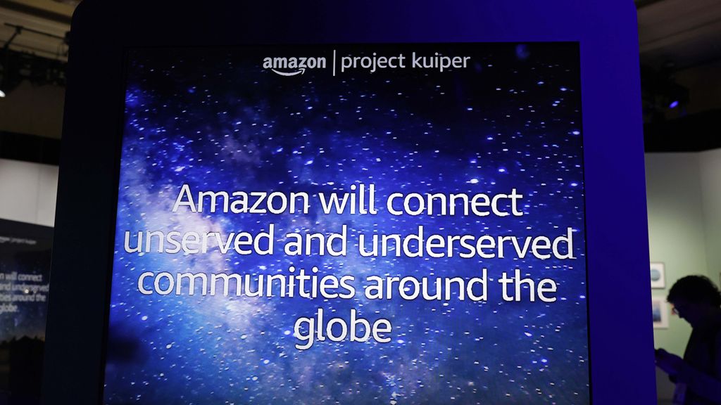 Amazon gets a green light to launch 3,000-satellite Kuiper ...