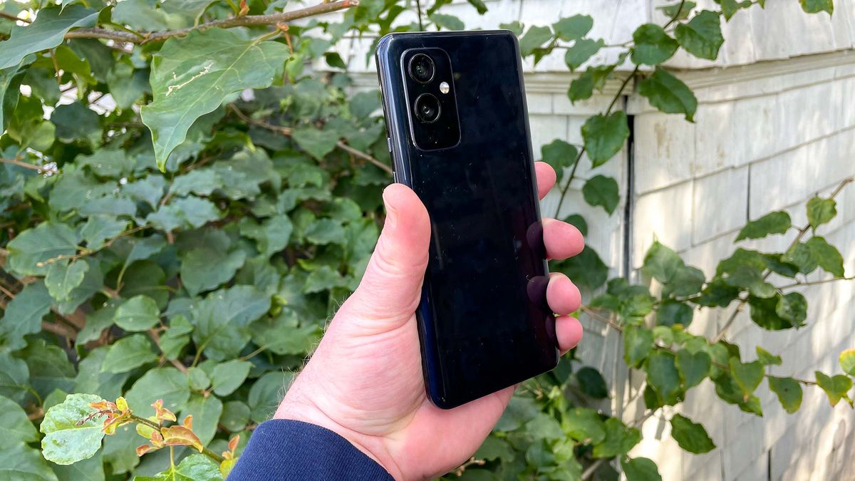 OnePlus 9 vs. Samsung Galaxy S21: Which Android phone wins? | Tom's Guide