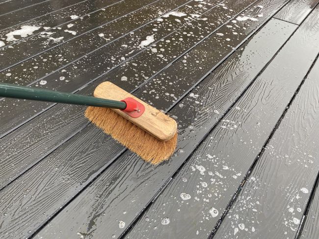 How to clean decking: A step by step guide | Homebuilding