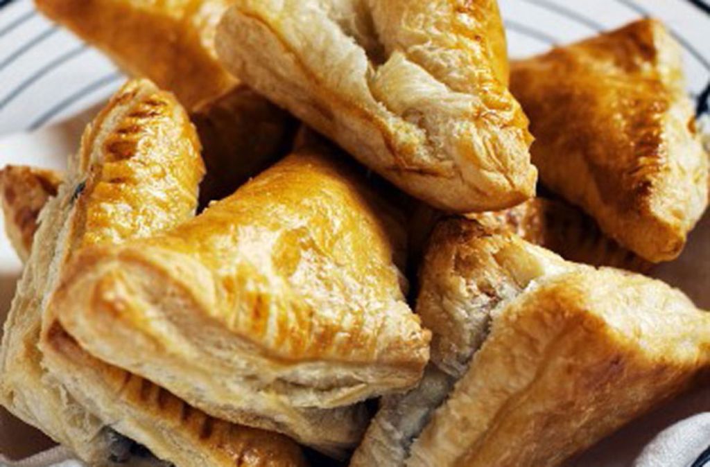 Blue cheese puffs | Brunch Recipes | GoodtoKnow