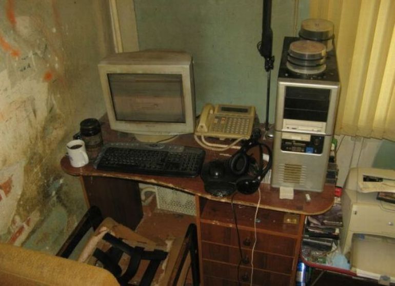 In Pictures: 40 Dirty PC Environments | Tom's Hardware