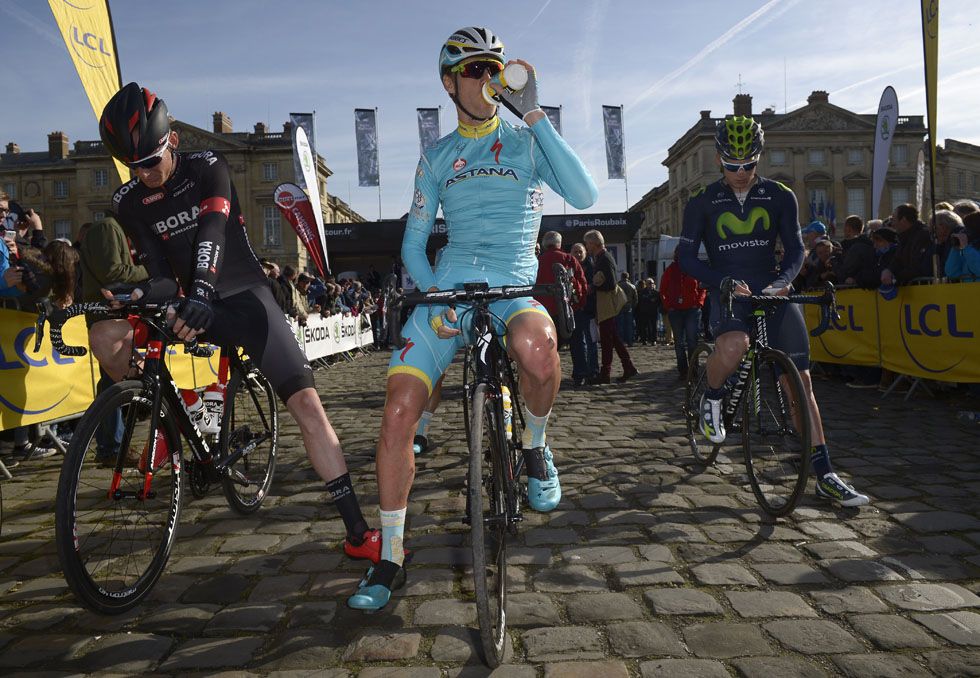 Gallery: On the start line at Paris-Roubaix | Cyclingnews