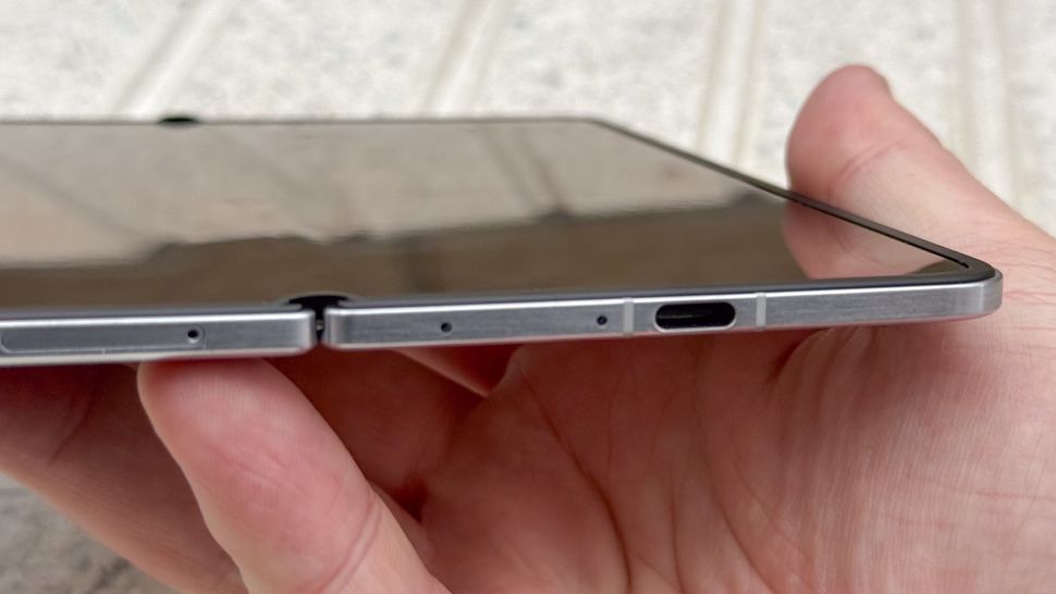 I just tried the world's thinnest foldable phone — here's how it stacks ...