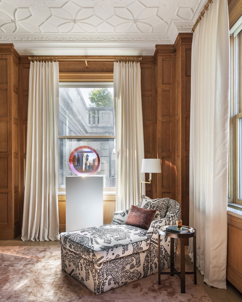 Daybed Ideas for Small Spaces — 5 Comfy Designs | Livingetc