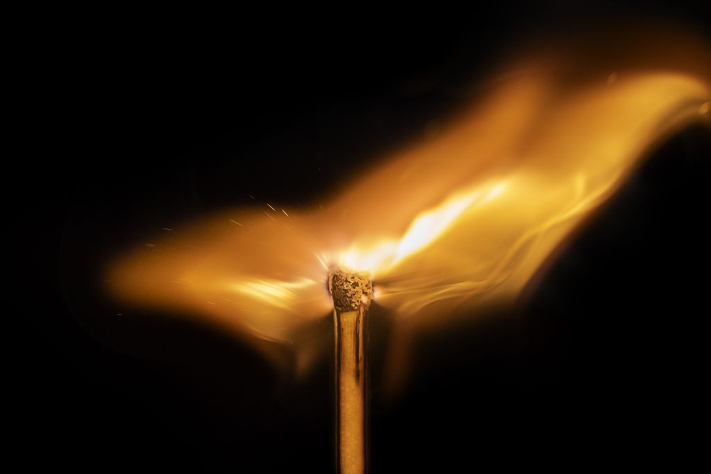 Home photography ideas: Capture unique fire photography with a simple ...