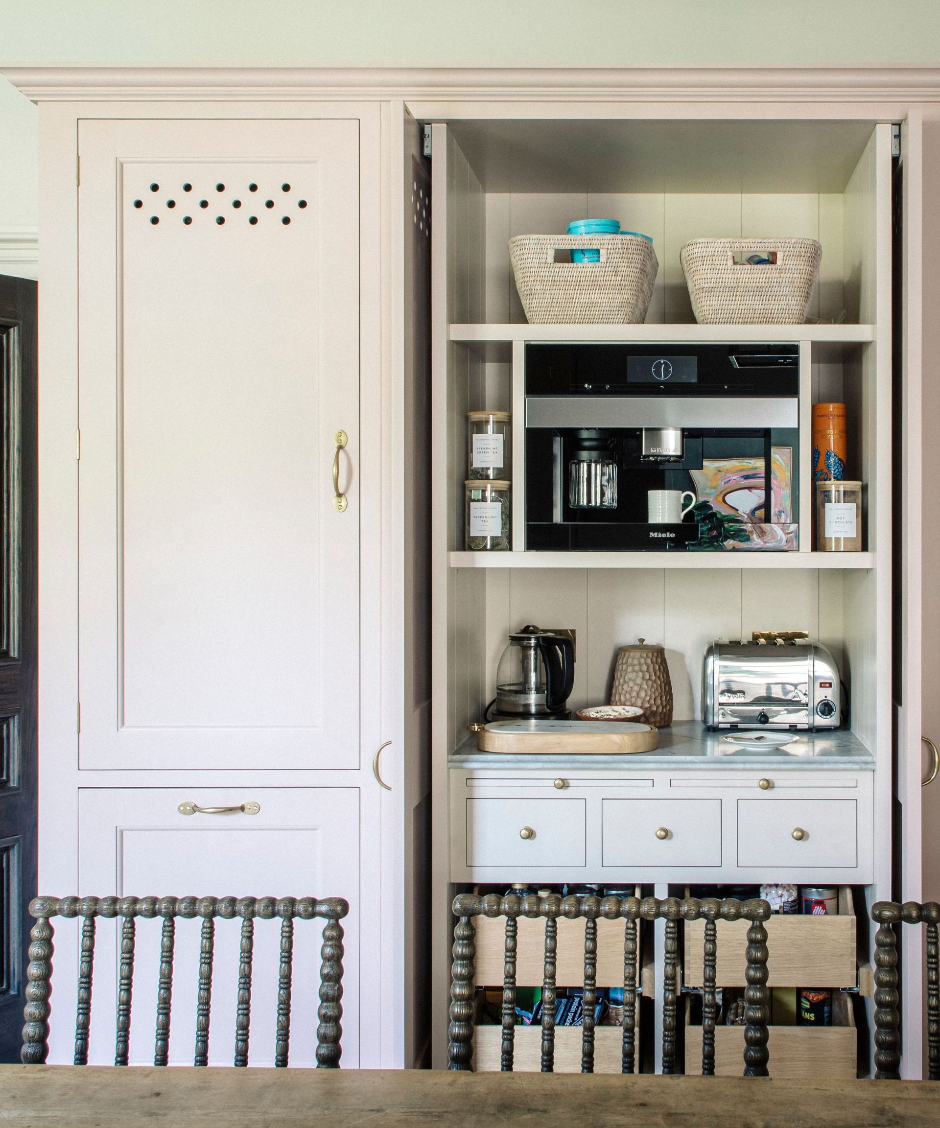 7 appliance garage ideas to make kitchen storage stylish | Homes and ...