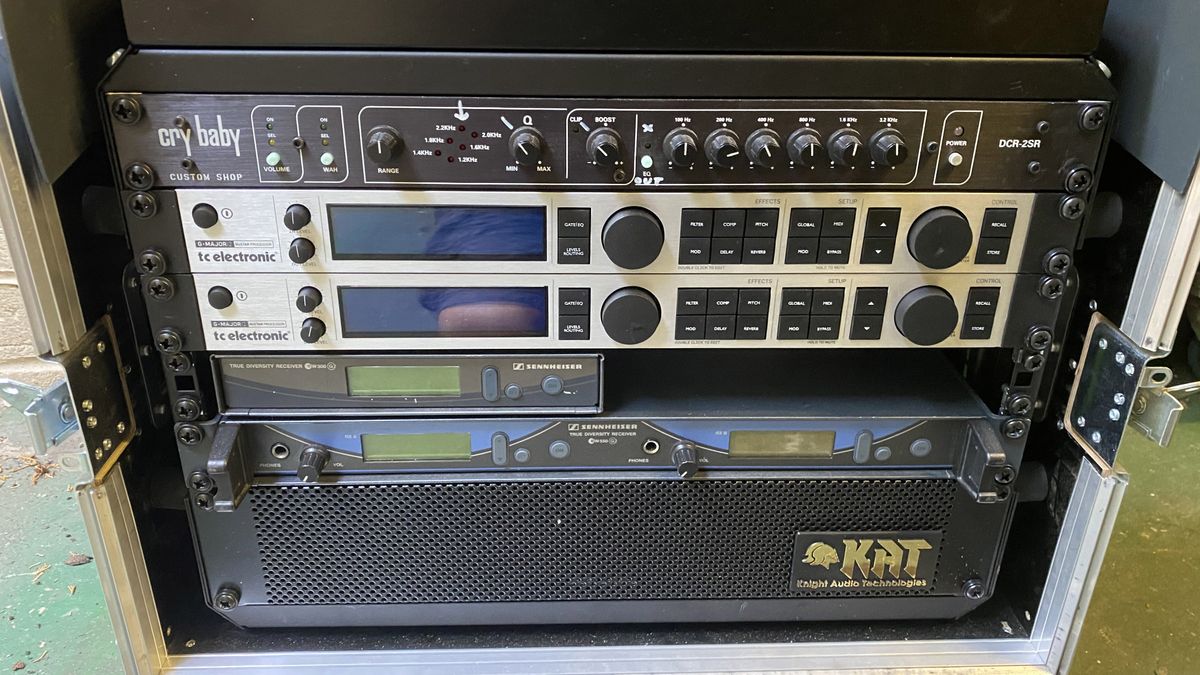 Brian May rig tour: “Brian’s not going to use a Fractal rackmount and ...