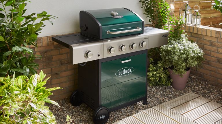 Outback Meteor 4-Burner Hybrid Gas & Charcoal BBQ review | Ideal Home