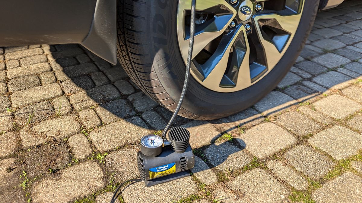 US Safety Kit All-in-One Car Emergency Kit review | Tom's Guide