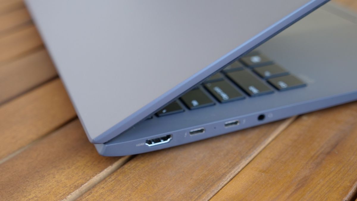 LG Gram 16 (16Z90Q) review: 2.5 pounds and 13 hours of battery life ...