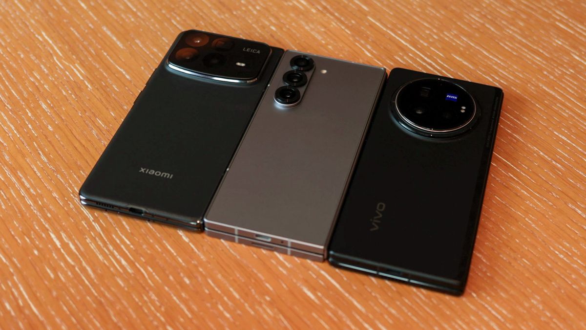 Leica co-engineered Xiaomi Mix Fold 4 and Mix Flip hands-on impressions ...