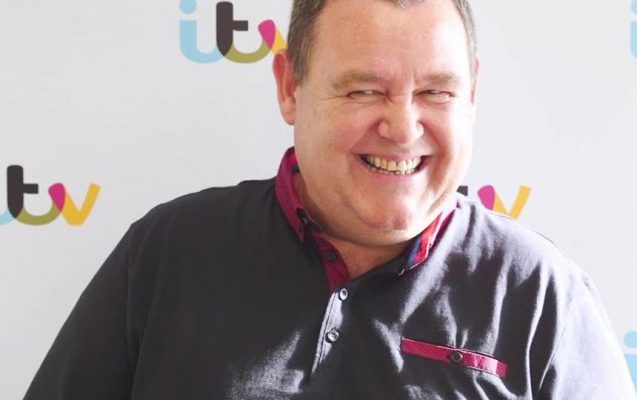 Benidorm's Tony Maudsley: 'Kenneth gets a Russian boyfriend!' (VIDEO ...