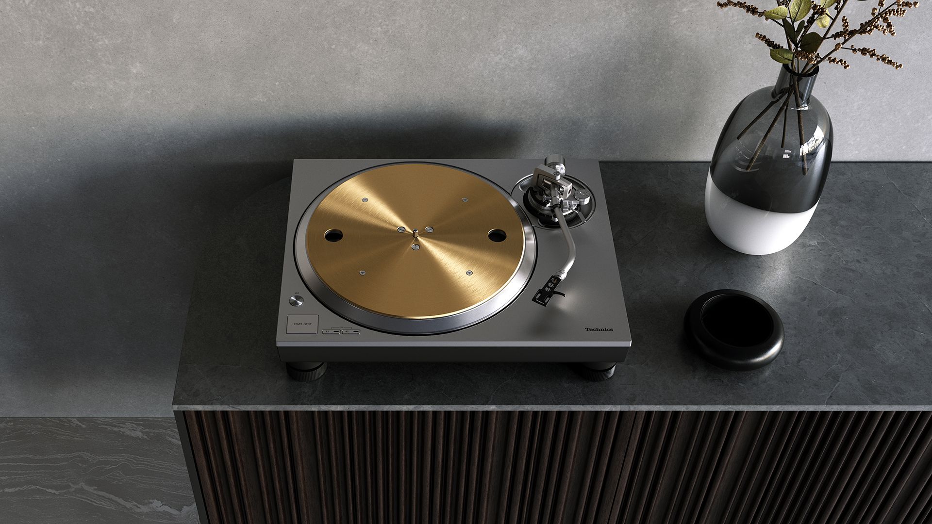 I've been playing vinyl for 25 years and Technics' new turntable looks ...