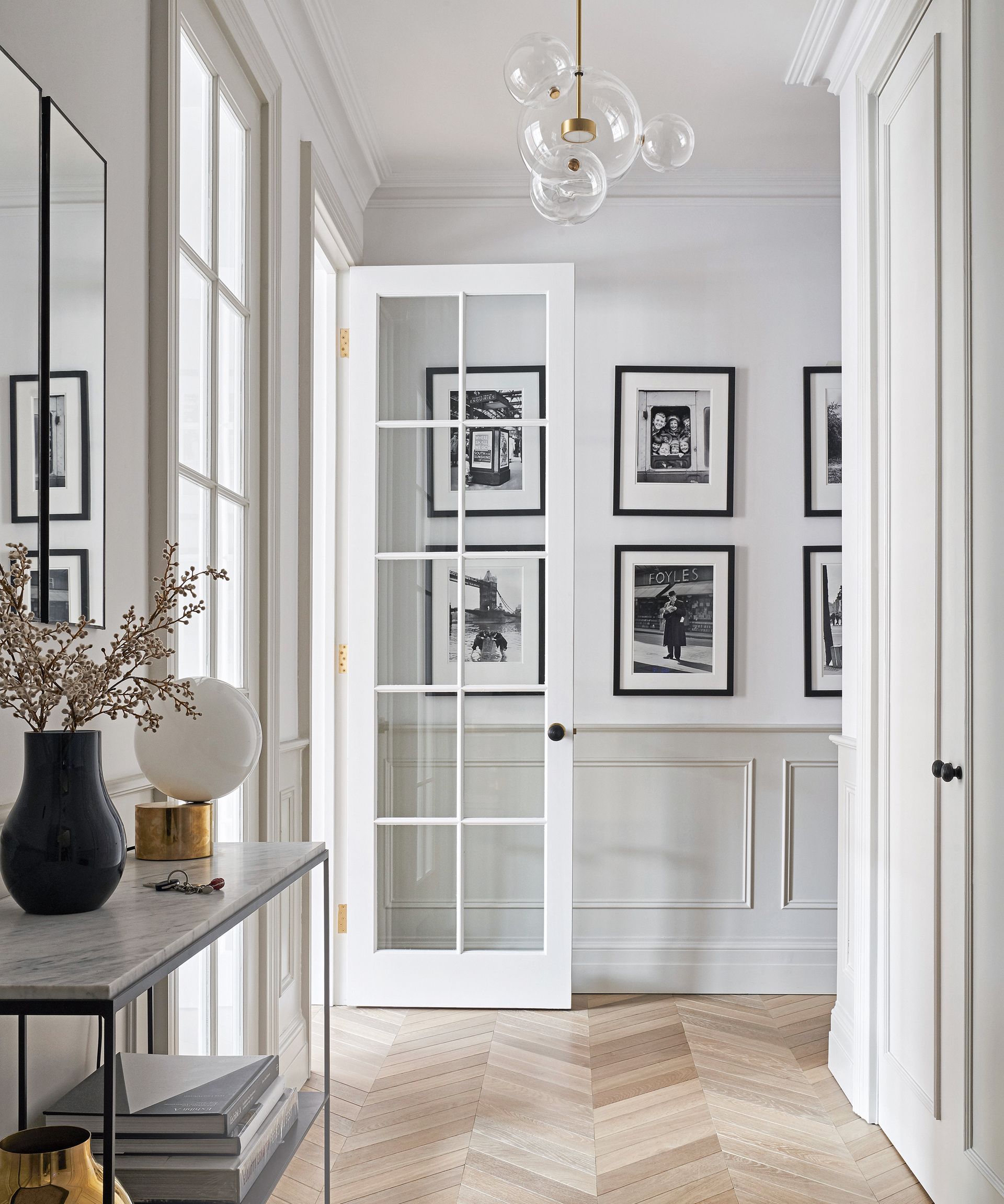 Modern hallway ideas: 10 tips for a contemporary entryway | Homes and ...