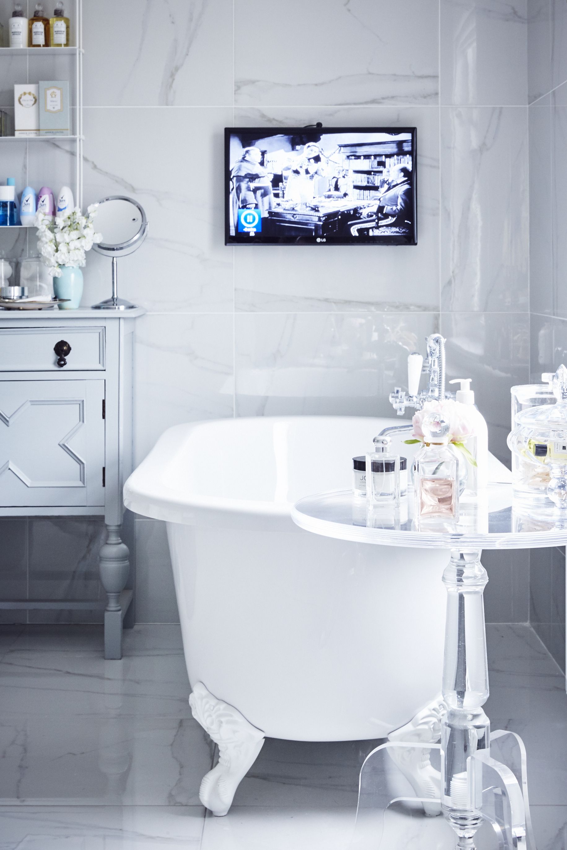 Bathroom TV ideas - how to add a screen to your spa in style | Livingetc