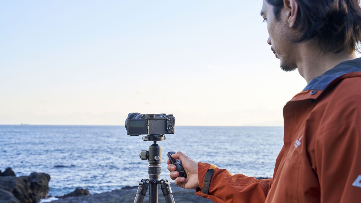 Sony ups its vlogging game with new GP-VPT3 camera grip and RMT-VP2 ...