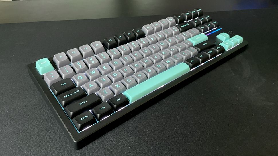 Epomaker x Feker Galaxy 80 keyboard review: It's sturdy, pillowy, and ...