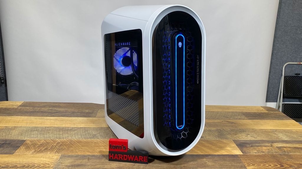 Alienware Aurora R15 Review: Playing it Cooler | Tom's Hardware