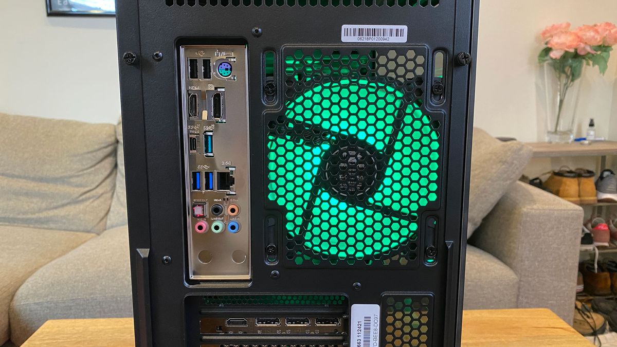 iBuypower Intel 12th Gen Z690 i7 DDR4 Gaming PC Review | Tom's Hardware