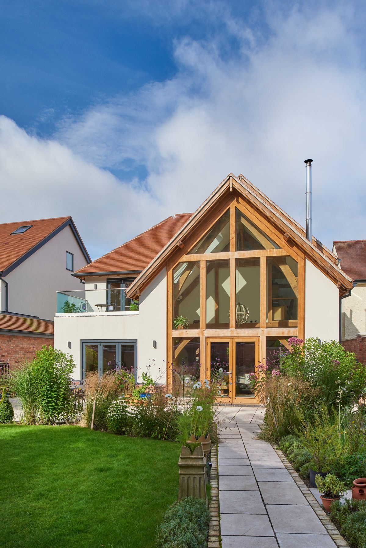 Patio Edging Ideas: 9 Smart Ways to Finish Any Outdoor Space | Homebuilding