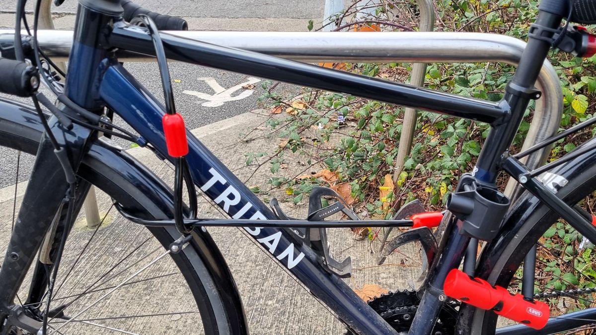 Abus Ultimate 420 + Loop Cable review | Cyclingnews