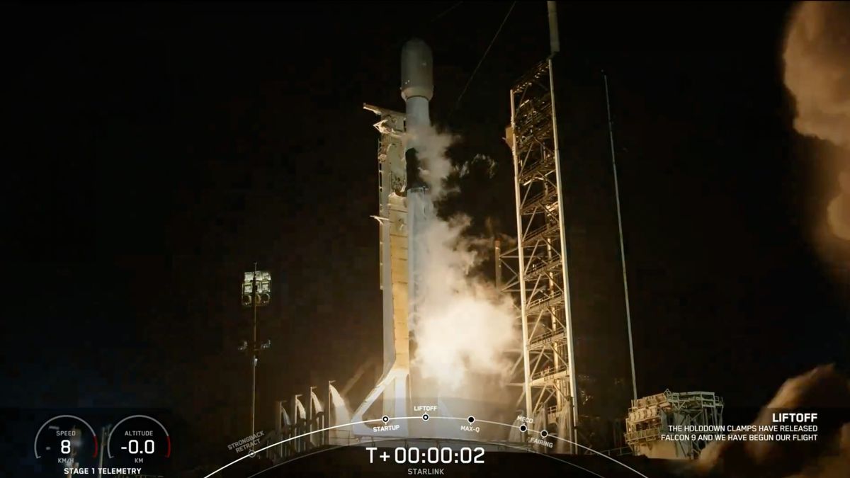 SpaceX launches 23 Starlink satellites to orbit from Florida (photos ...