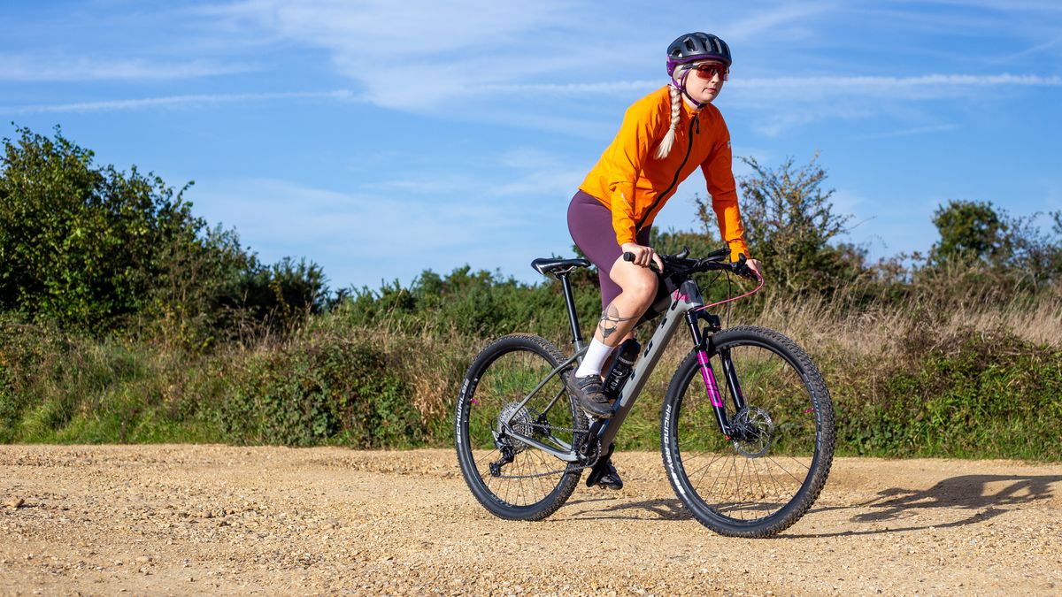 Albion Women’s All Road Pertex Shield Rain Jacket | Cyclingnews