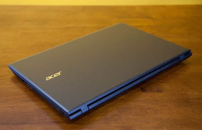 Acer Aspire E 15 (E5-575-33BM) Review: Great Bang for Your Buck ...