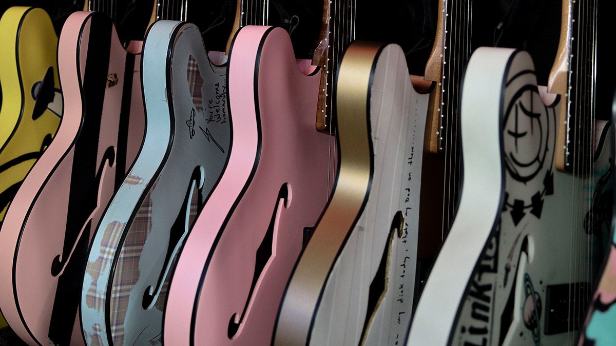 The Fender Tom DeLonge Starcaster makes its debut on Planet Earth and ...
