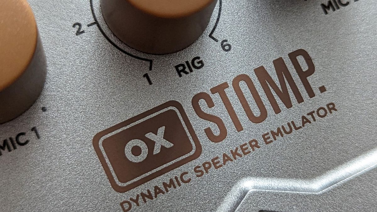 Universal Audio UAFX Ox Stomp Dynamic Speaker Emulator pedal review ...