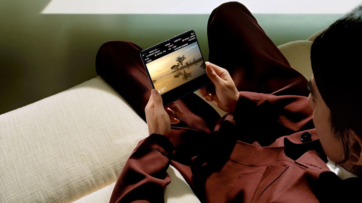 Oppo Find N is a beautiful foldable ready to take on Galaxy Z Fold 3 ...