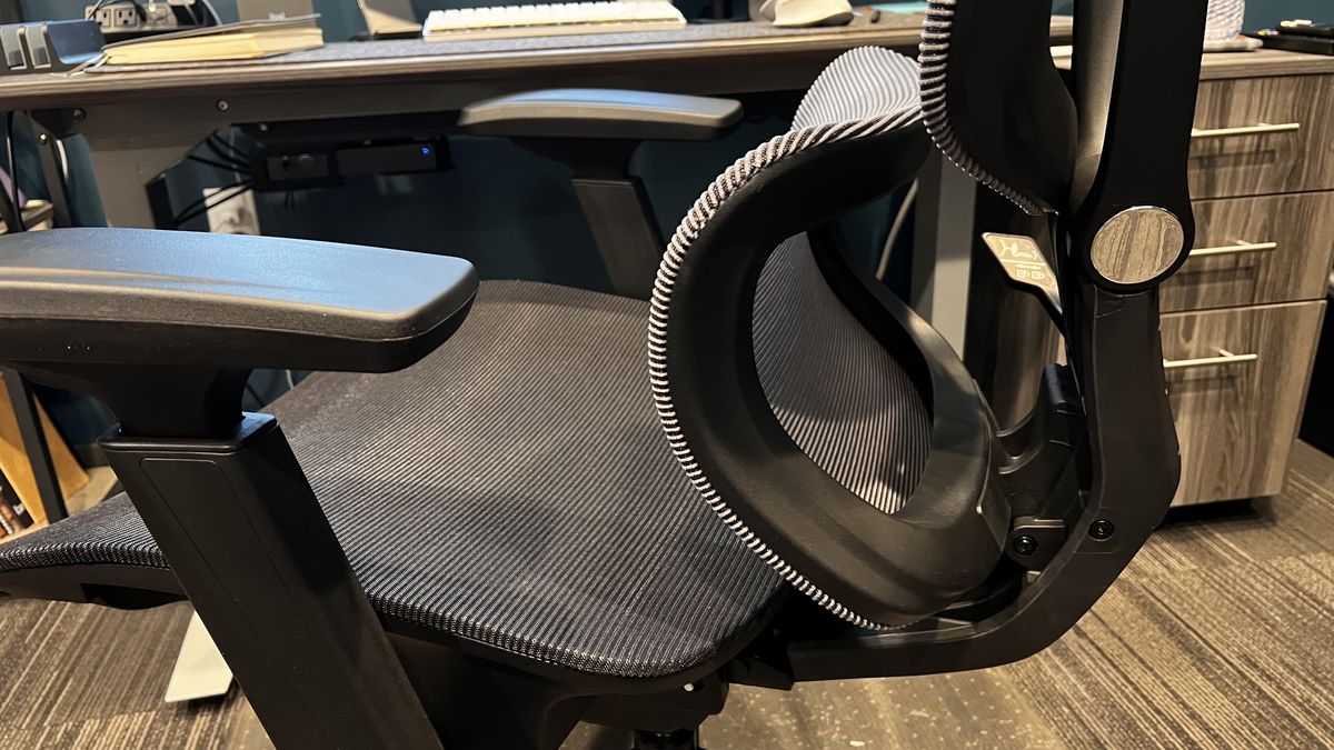Flexispot C7 ergonomic office chair review | TechRadar