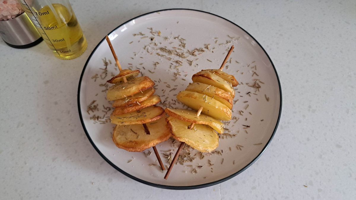 This Tiktok air fryer potato Christmas tree hack has gone viral — so I ...