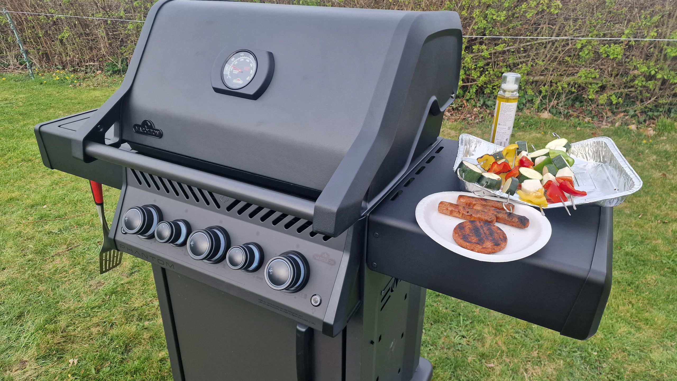 How we test grills: a behind the scenes look at H&G's tests | Homes and ...
