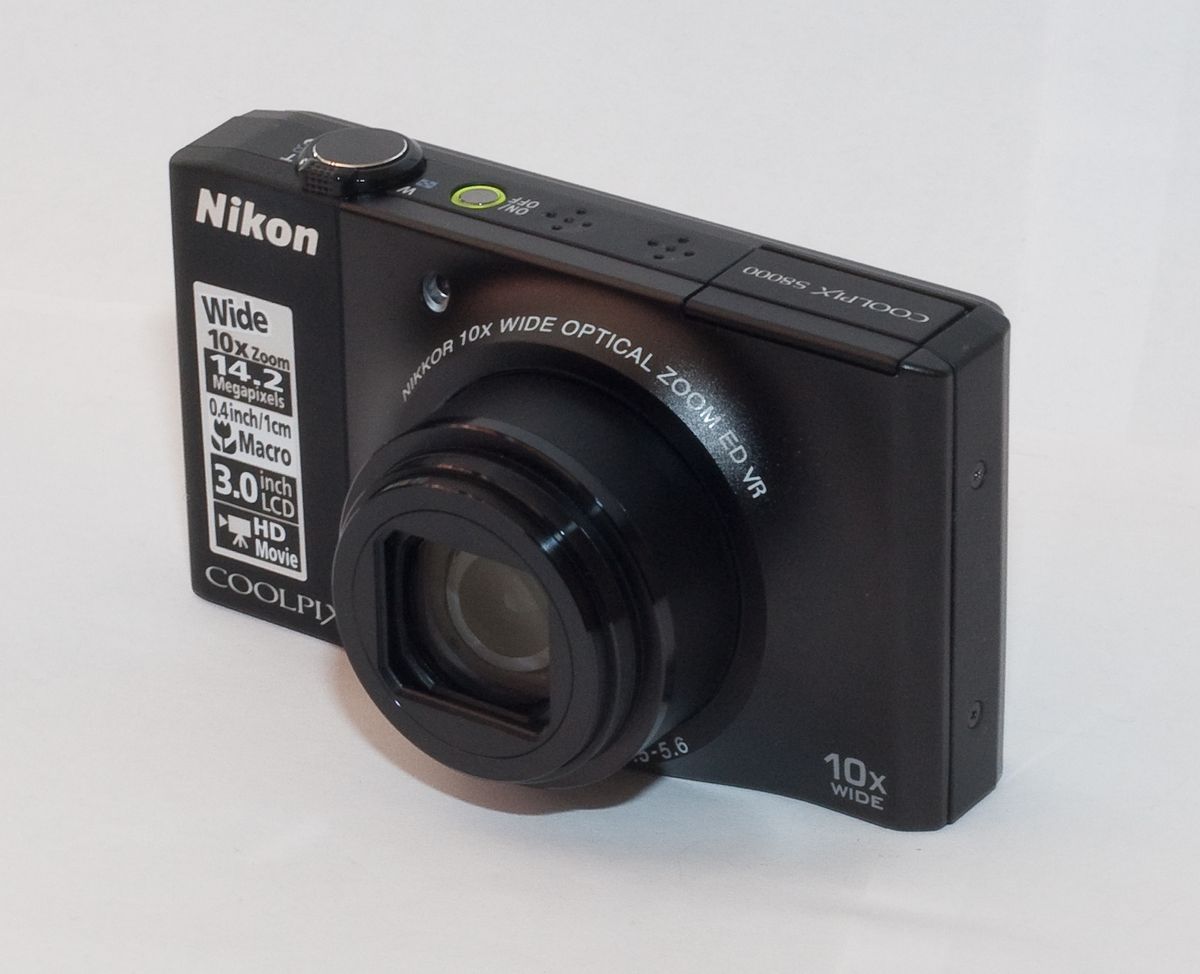 Nikon Coolpix S8000: Features - Nikon Coolpix S8000 review - Page 2 ...