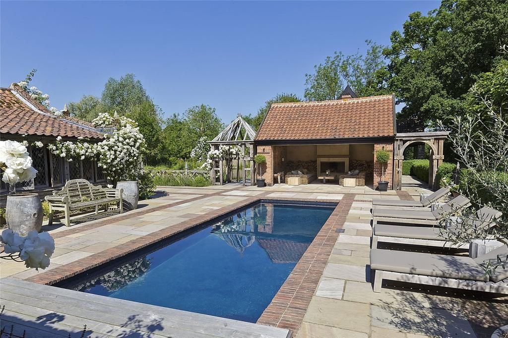 A Tudor house up for sale that stayed in one family for nearly a ...